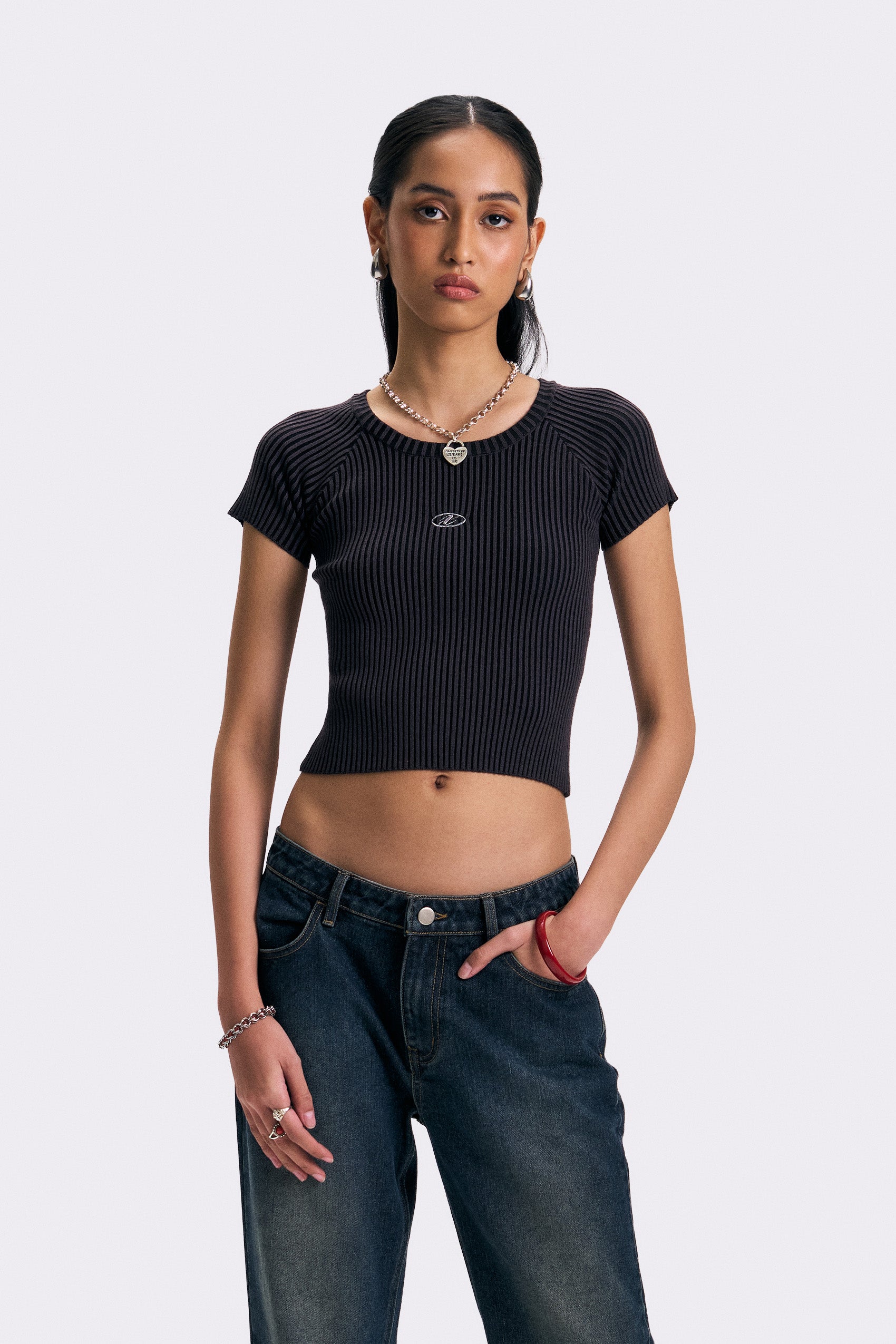 Raglan Logo Slim Cropped T-Shirt – OXGN